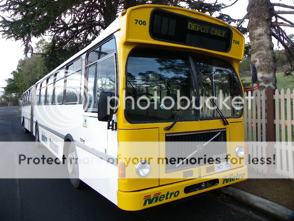 Metro 706 - Volvo B10ML / PMC Mk.I