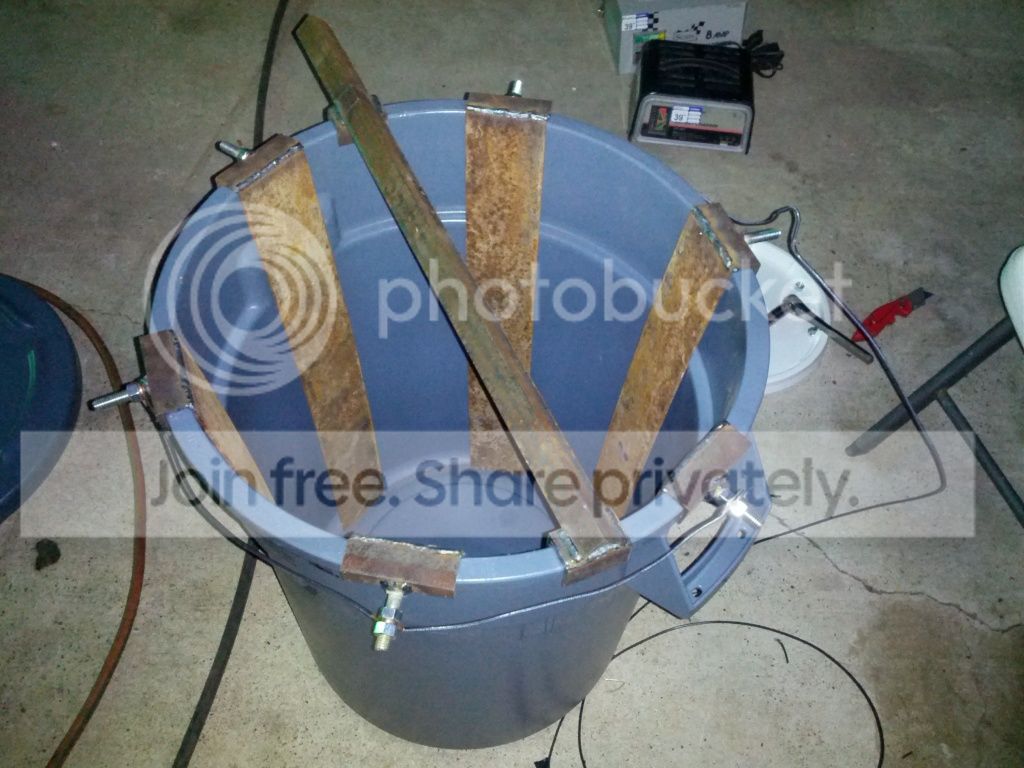 My take on an electrolysis tank! | The Garage Journal